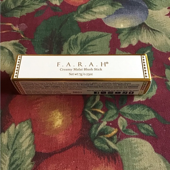 Farah | Makeup | Farah Nib Creamy Malai Blush Stick She Hunny Fresh ...